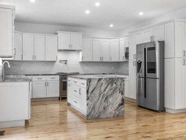 house with 5 bedroom, Stoughton MA ES105127805