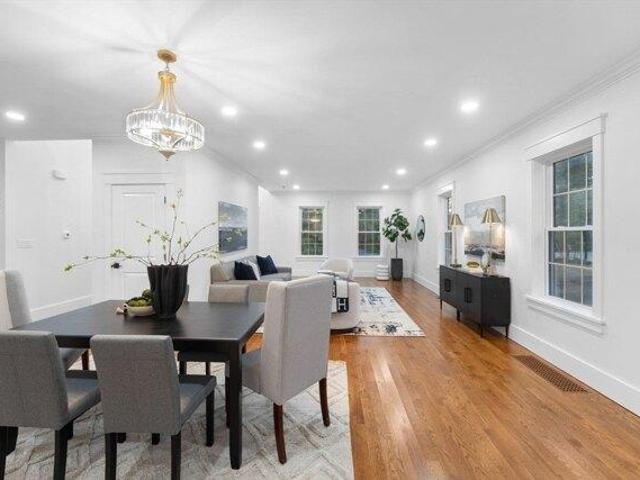 house with 5 bedroom, Stoughton MA ES105160404