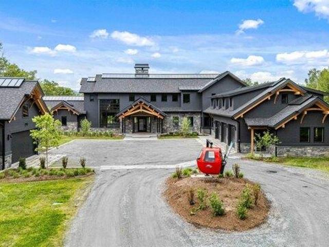 house with 5 bedroom, Stowe VT DS104329435