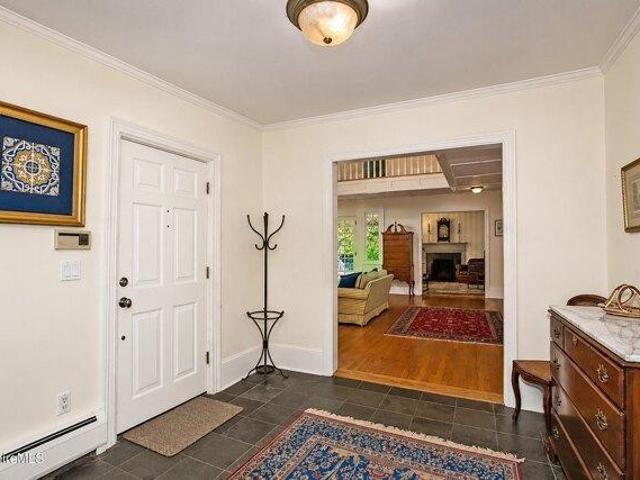 house with 5 bedroom, Stockbridge MA ES104809242