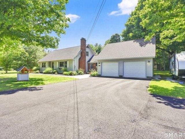 house with 5 bedroom, Stafford CT DS104114087