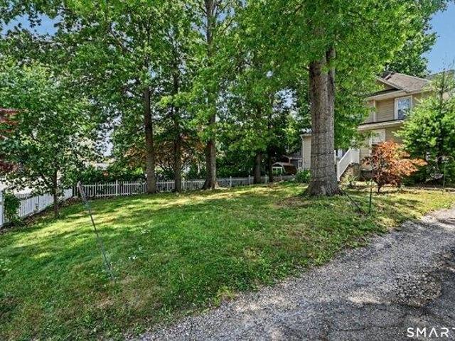house with 5 bedroom, Stamford CT DS104330539