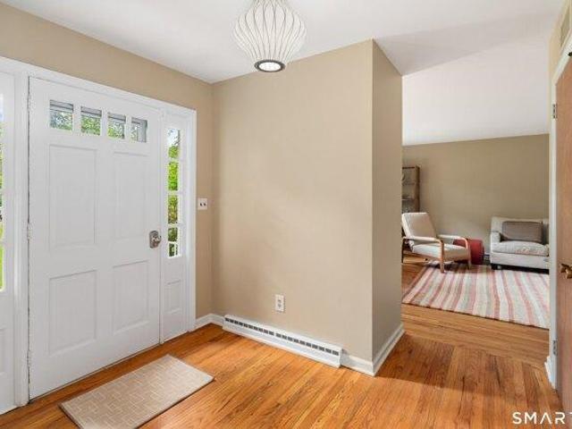 house with 5 bedroom, Stamford CT DS104331823