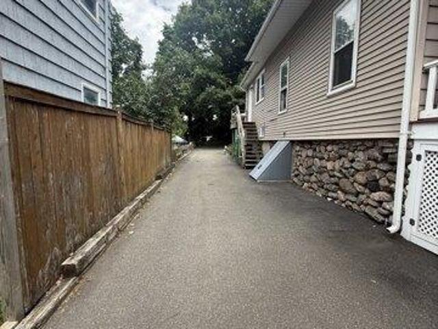 house with 5 bedroom, Stamford CT DS104332350