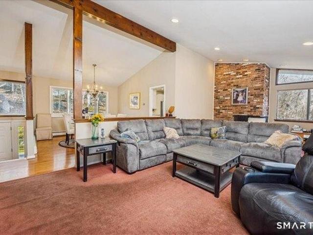 house with 5 bedroom, Stamford CT ES103666901