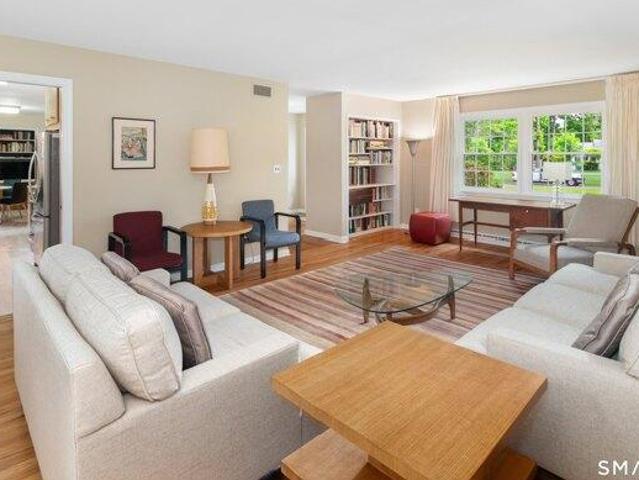 house with 5 bedroom, Stamford CT ES104113523