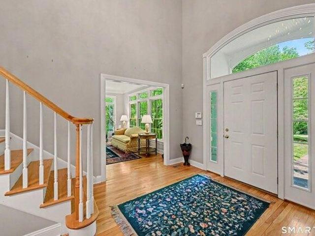 house with 5 bedroom, Stamford CT ES104480552