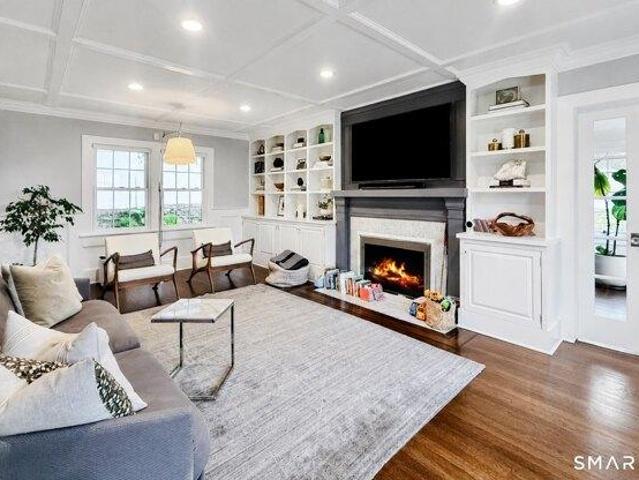 house with 5 bedroom, Stamford CT ES105143711