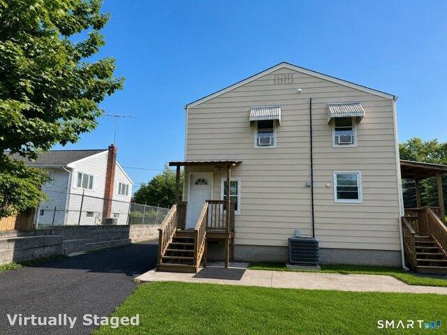 house with 5 bedroom, Stamford CT ES105191758