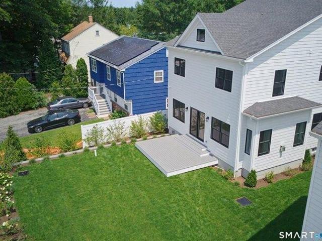 house with 5 bedroom, Stamford CT ES105127634