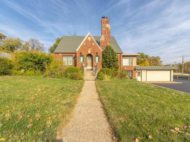 house with 5 bedroom, Stevensville MI ES83929786