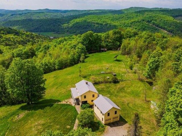 house with 5 bedroom, Strafford VT ES103603998