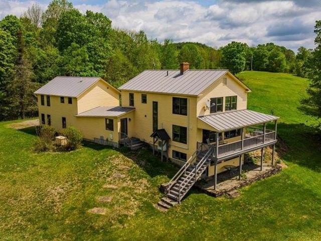 house with 5 bedroom, Strafford VT ES105156053