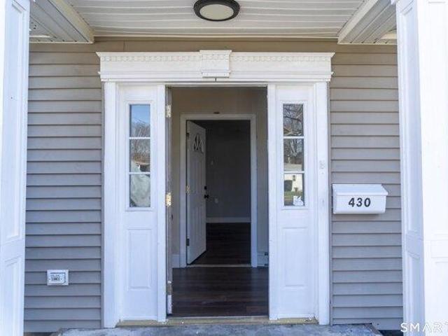 house with 5 bedroom, Stratford CT DLS101603919