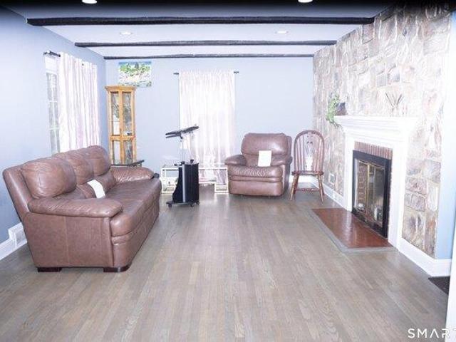 house with 5 bedroom, Stratford CT DS102586672