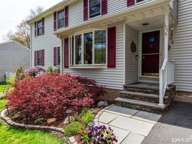 house with 5 bedroom, Stratford CT ES103102446