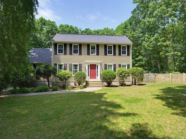 house with 5 bedroom, Sturbridge MA DS104188536