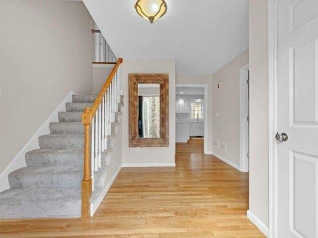house with 5 bedroom, Sturbridge MA DS102591801