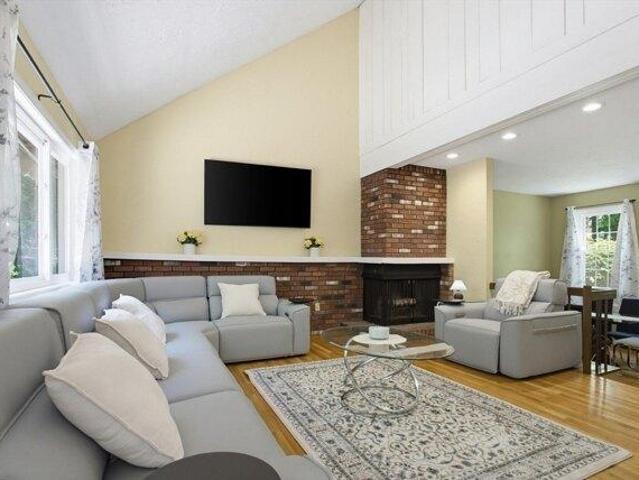 house with 5 bedroom, Sturbridge MA ES105126689