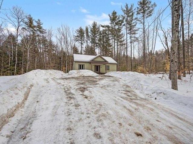 house with 5 bedroom, Sunapee NH DLS102060465