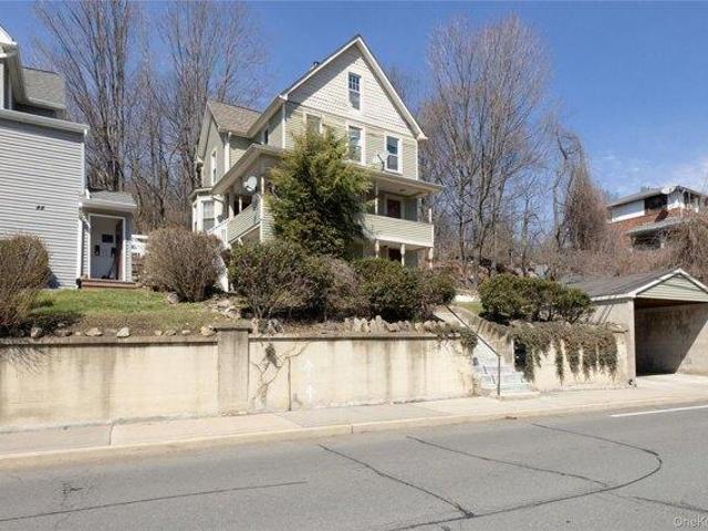 house with 5 bedroom, Suffern NY DLS101800242