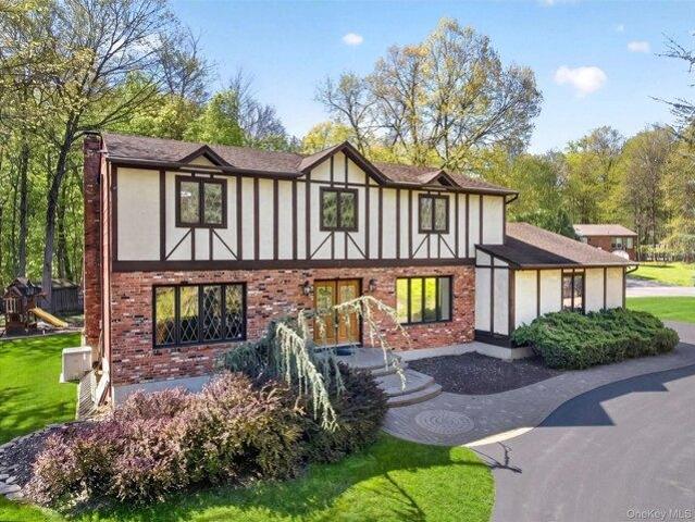 house with 5 bedroom, Suffern NY DS102281396