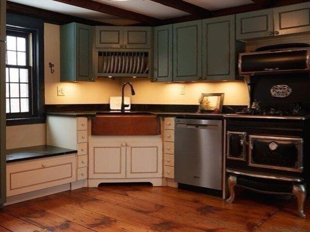 house with 5 bedroom, Sutton MA ES105127134