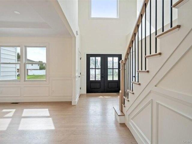 house with 5 bedroom, Syosset NY ES104906365
