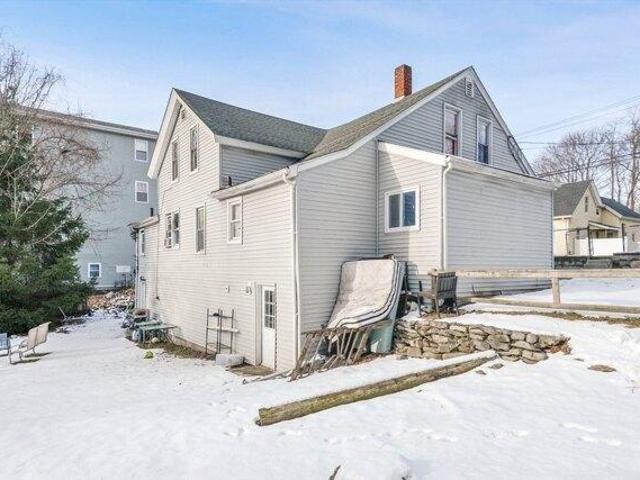 house with 6 bedroom, Taunton MA ES104758836