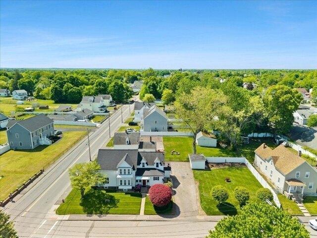 house with 6 bedroom, Taunton MA ES103967128