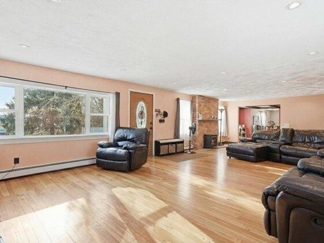 house with 6 bedroom, Topsfield MA DS102217624