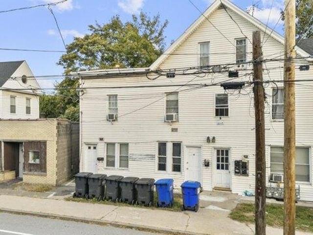 house with 6 bedroom, Torrington CT DLS101632836