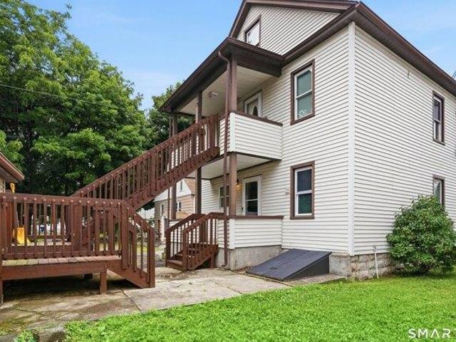 house with 6 bedroom, Torrington CT DS104376514