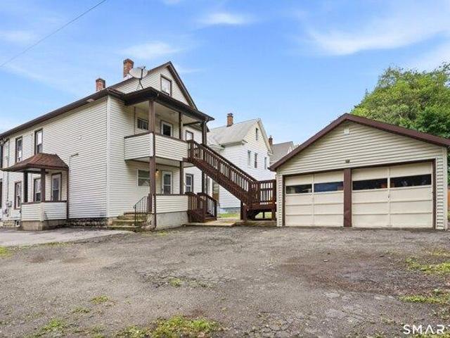 house with 6 bedroom, Torrington CT ES105112872