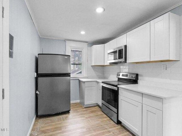 house with 6 bedroom, Troy NY ES103600546
