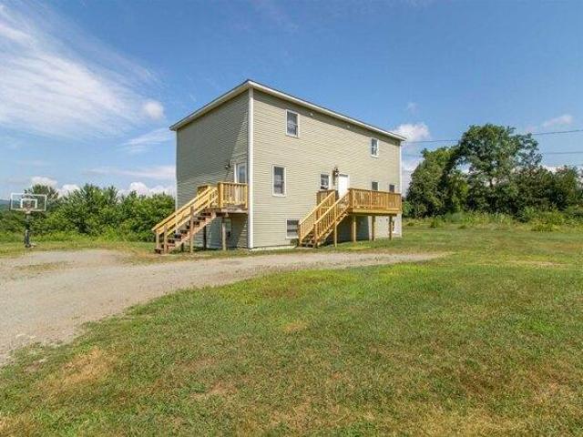 house with 6 bedroom, Troy VT DS104443070