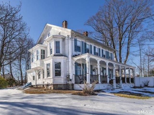 house with 6 bedroom, Trumbull CT DS102828288
