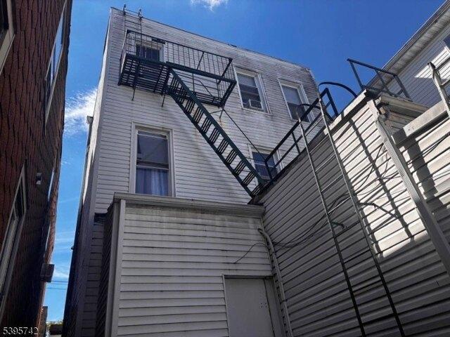 house with 6 bedroom, Union City NJ DS102215271