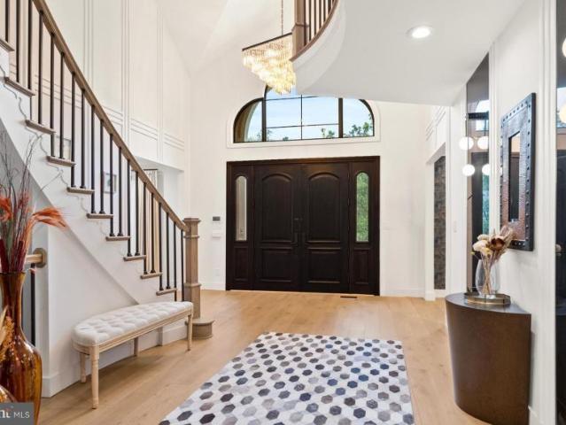 house with 6 bedroom, VA VA DLS101369006