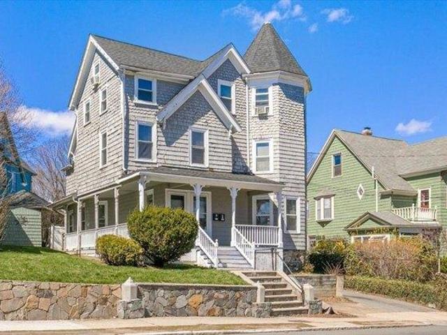 house with 6 bedroom, Wakefield MA ES104410170