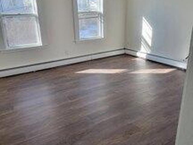 house with 6 bedroom, Wakefield MA ES105662630