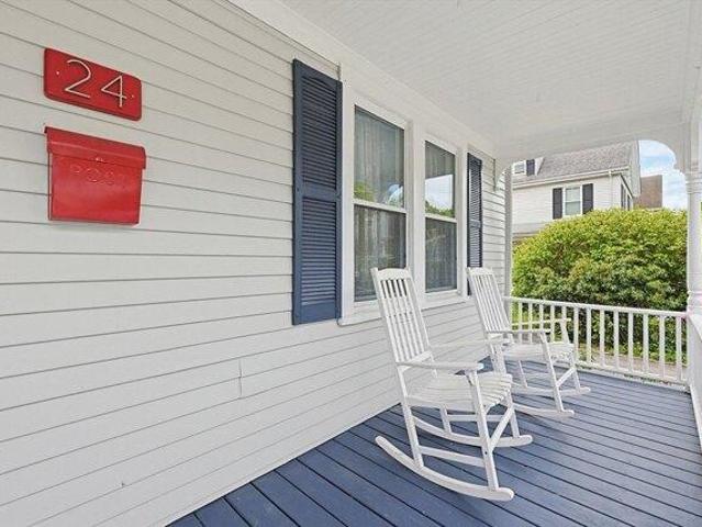 house with 6 bedroom, Walpole MA ES104836223