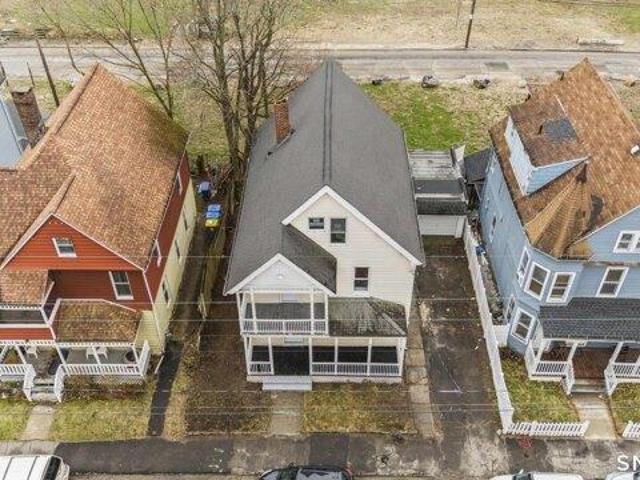house with 6 bedroom, Waterbury CT DLS102565302