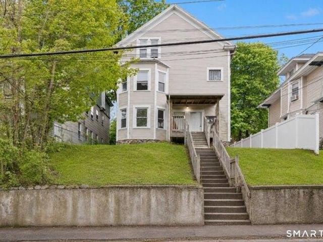house with 6 bedroom, Waterbury CT DLS102800839