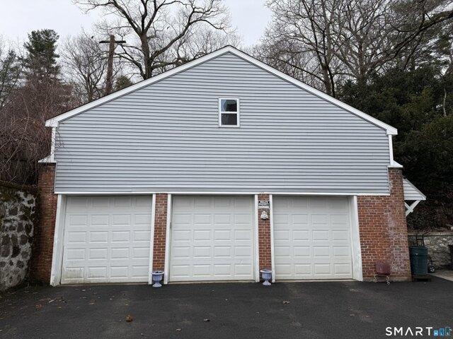 house with 6 bedroom, Waterbury CT DS101896736