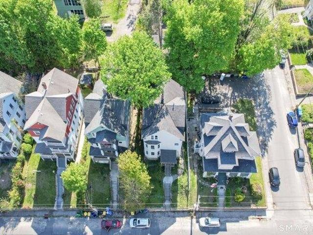 house with 6 bedroom, Waterbury CT ES104762106