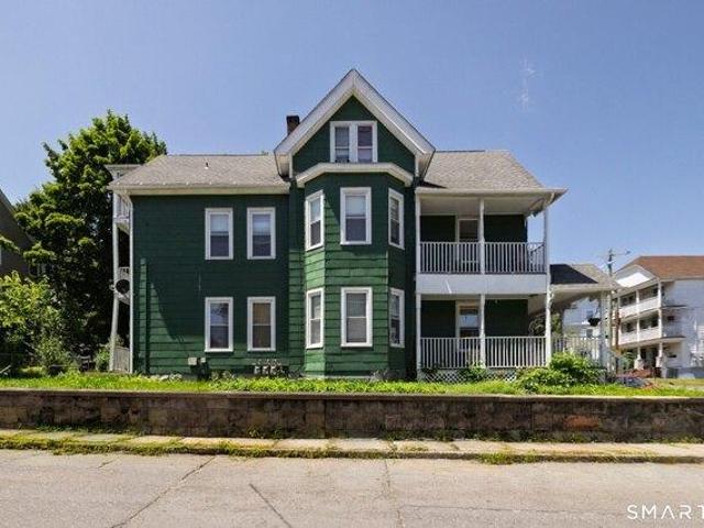house with 6 bedroom, Waterbury CT ES104909141