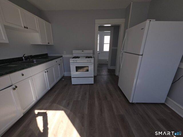house with 6 bedroom, Waterbury CT ES104112351