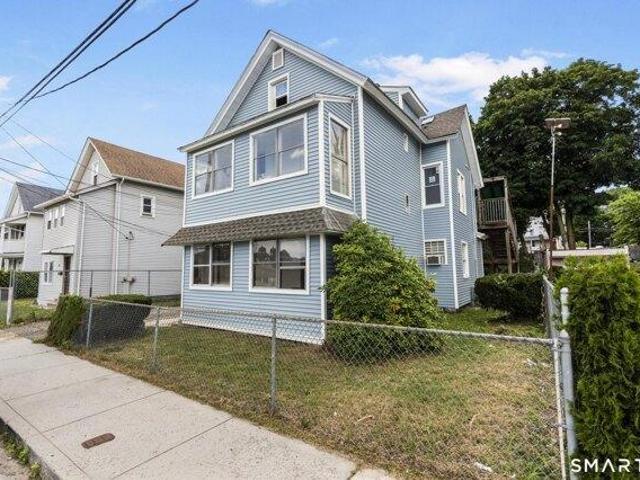 house with 6 bedroom, Waterbury CT ES104330030