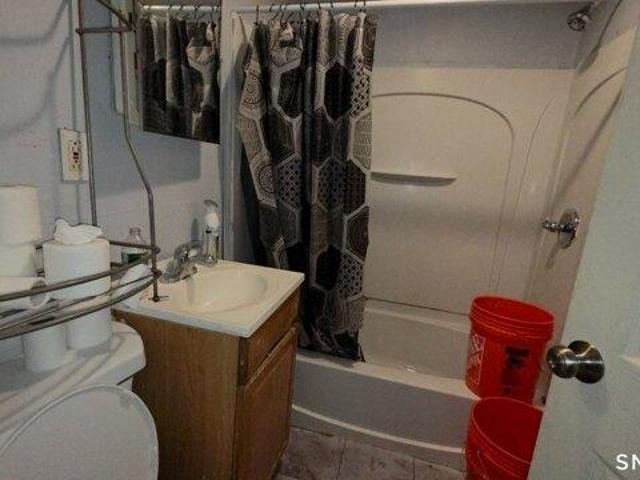 house with 6 bedroom, Waterbury CT ES105122617